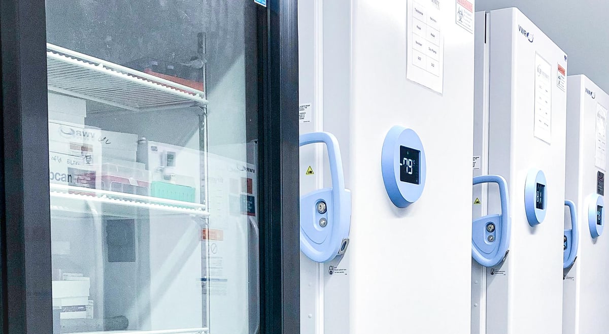 8 Equipment & Amenities Every Wet Lab Incubator Needs